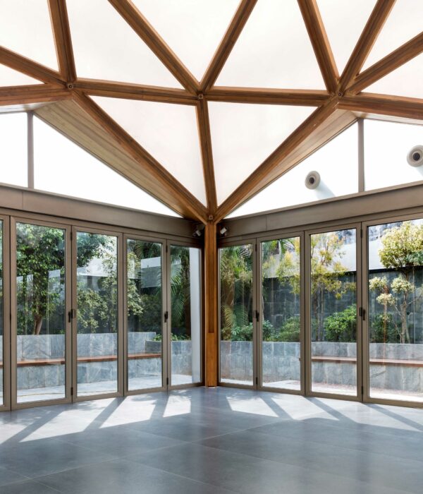 The Glass House 2 – Tessera